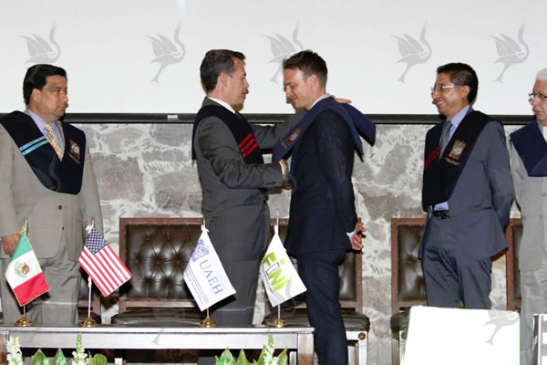 Profesor Honorario Visitante Josh Haner